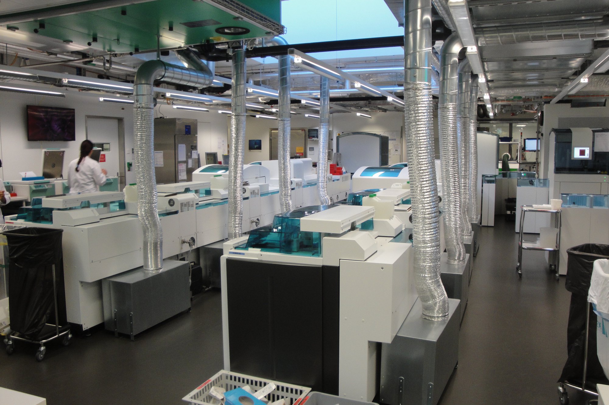 Inselspital, INO 1st stage, Floor F Conversion of Laboratory with ...