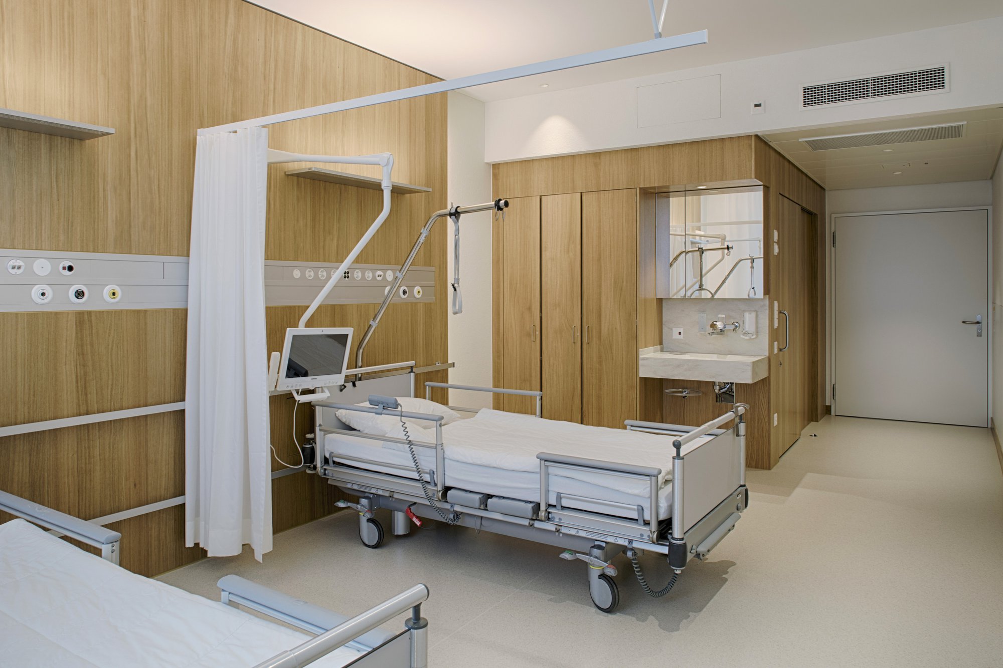 Umbau Bettenstation Nord2 E+F, Universitätsspital Zürich (USZ) | Itten ...