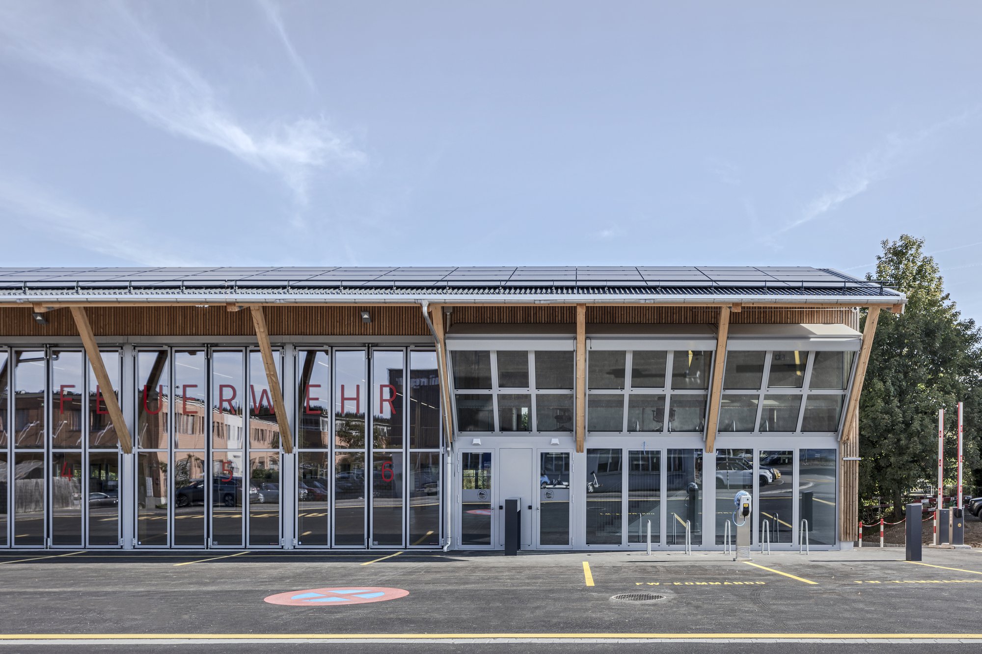 Fire station, public works depot and recycling centre | Itten+Brechbühl AG