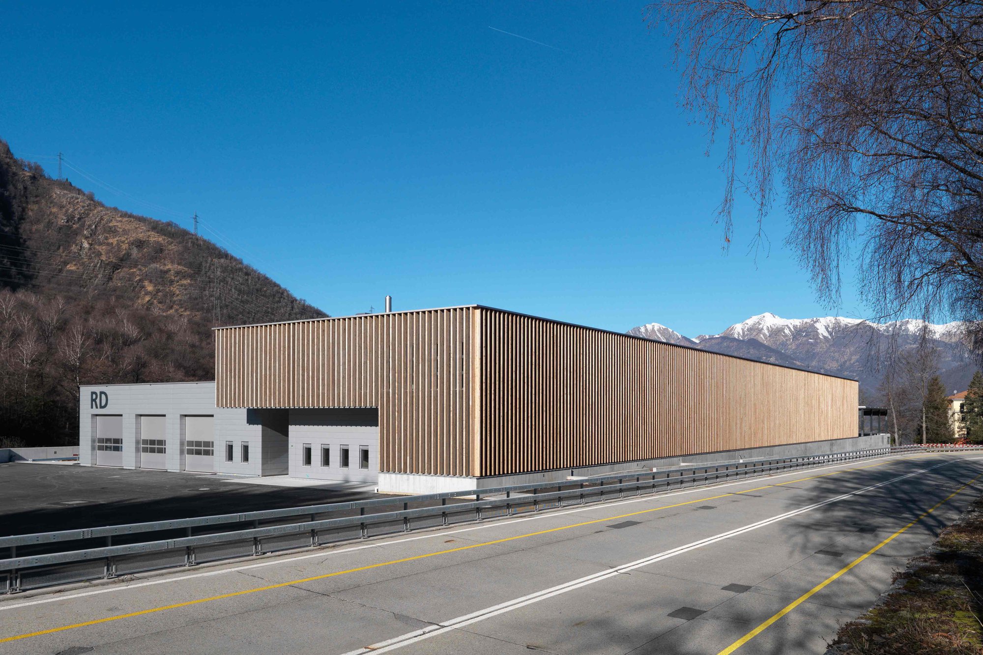 Army Logistics Center, 2nd phase A95 - New west building | Itten ...