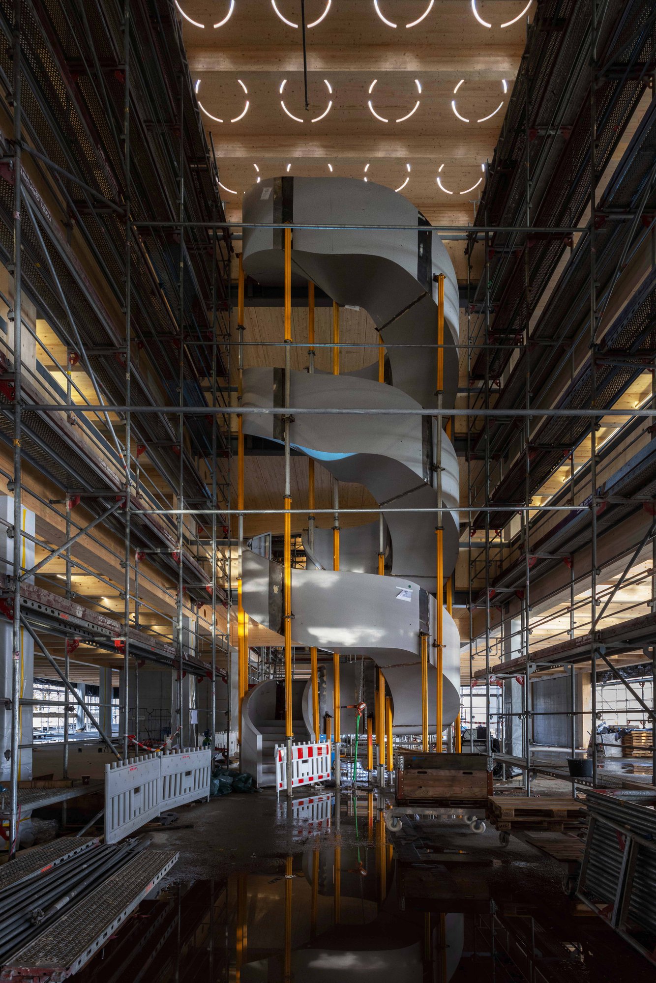 New administrative building for Bosch headquarters | Itten+Brechbühl AG